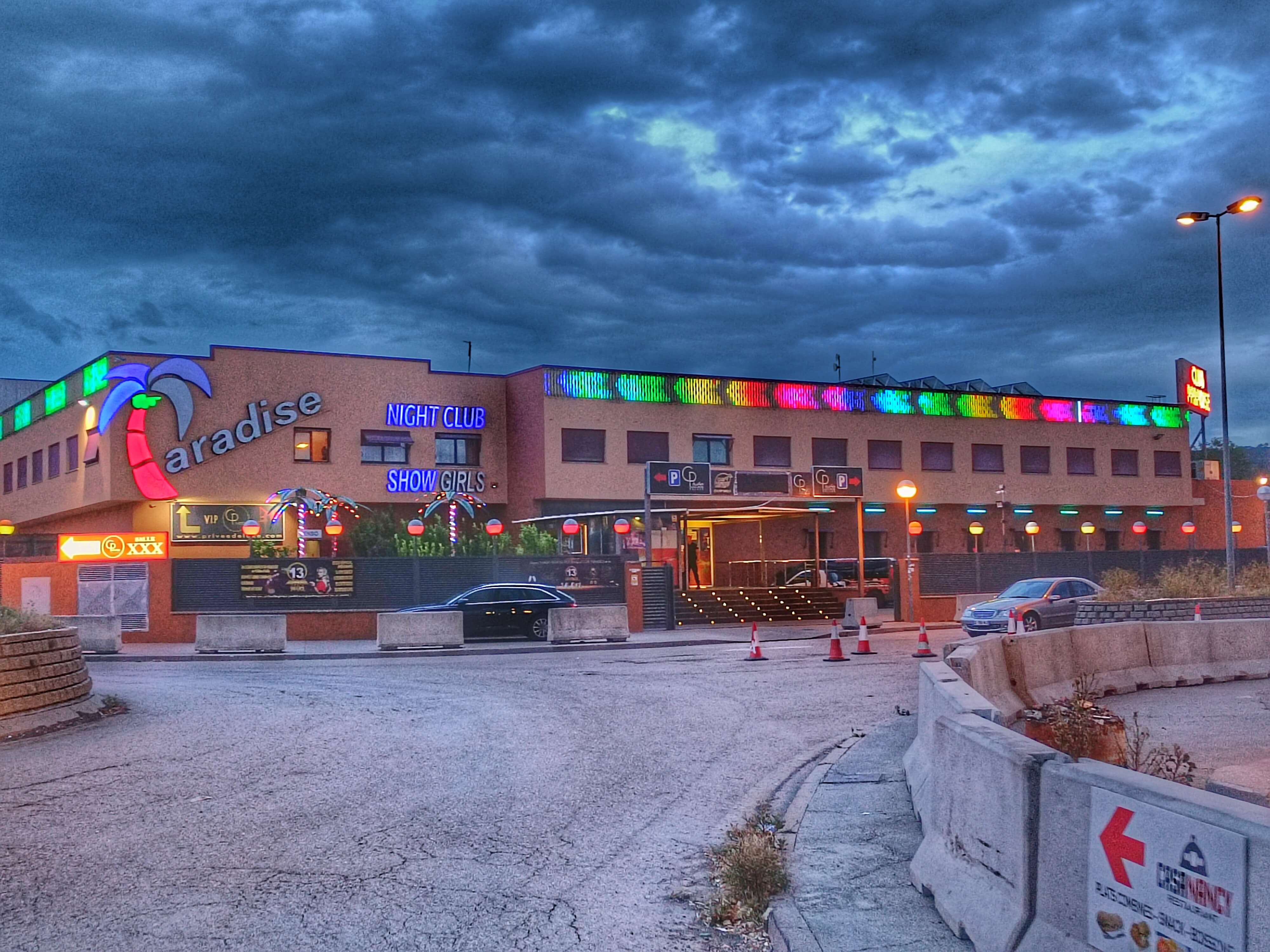 Meilleures Maisons Closes en Suisse 2025 | Guide Complet ️